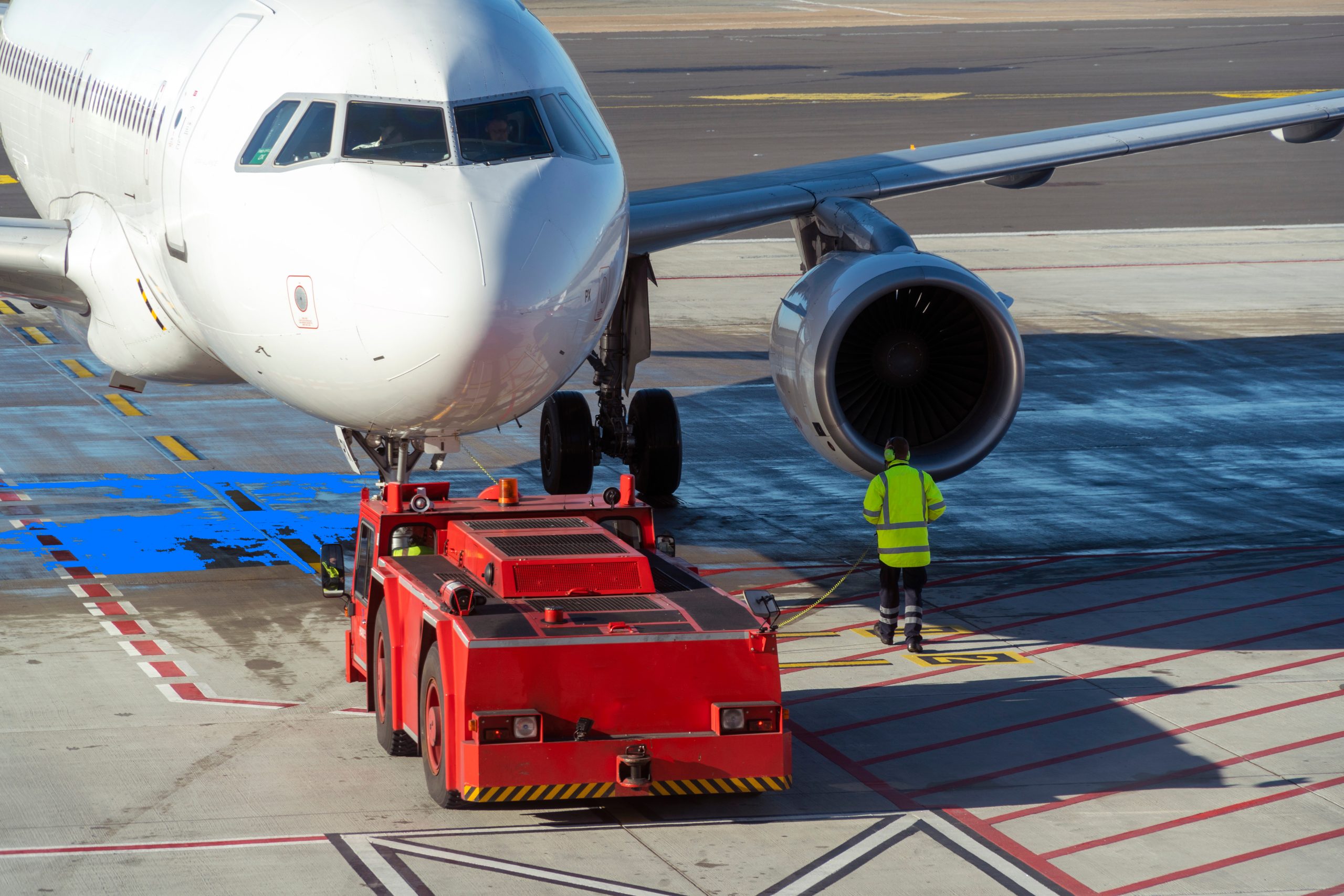 Decarbonising Airside Operations - Connected Places Catapult